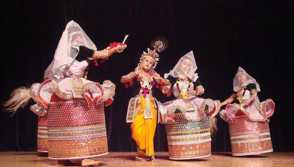 Manipuri Classical Dance: Graceful Tradition and Spiritual Heritage ...